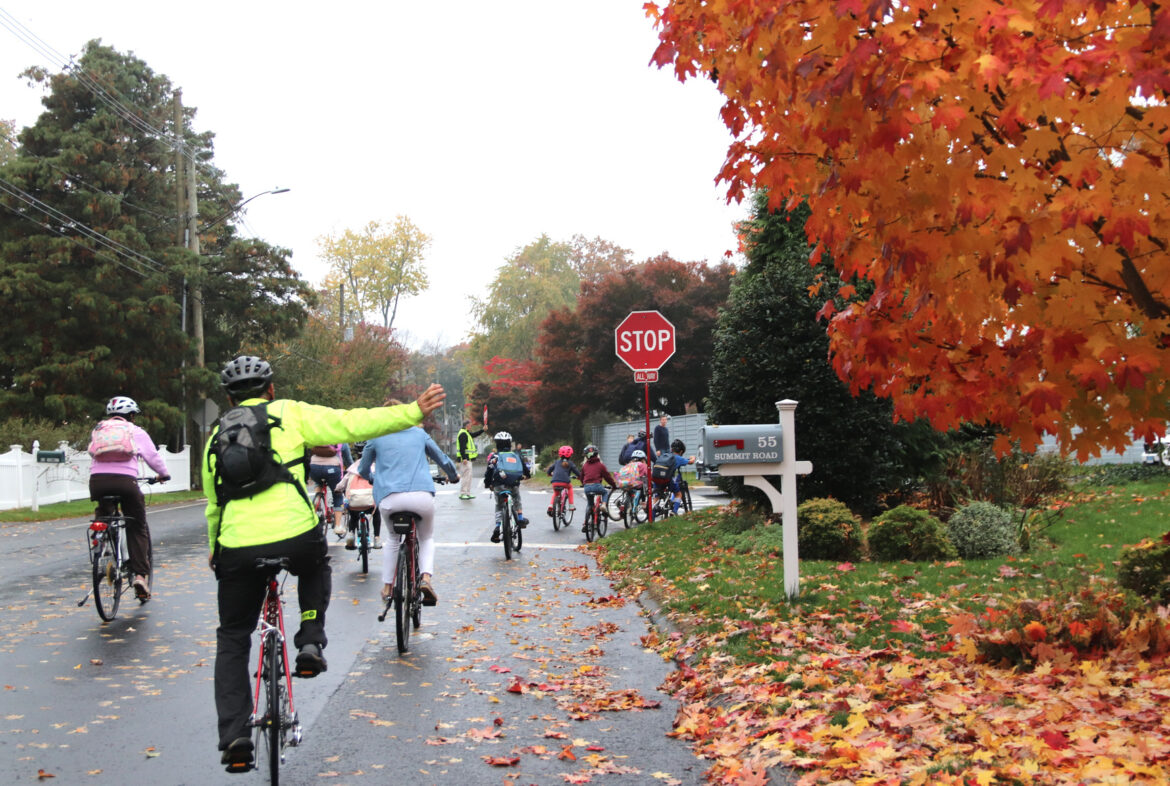 PHOTOS: All Aboard ‘The Bike Bus’ – Riverside Families Ride Bikes ...