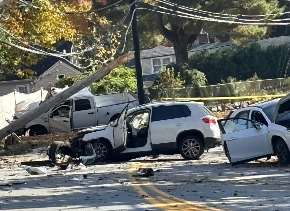 UPDATED WITH PHOTOS: King Street Multi Vehicle Crash Closes Roadway in ...