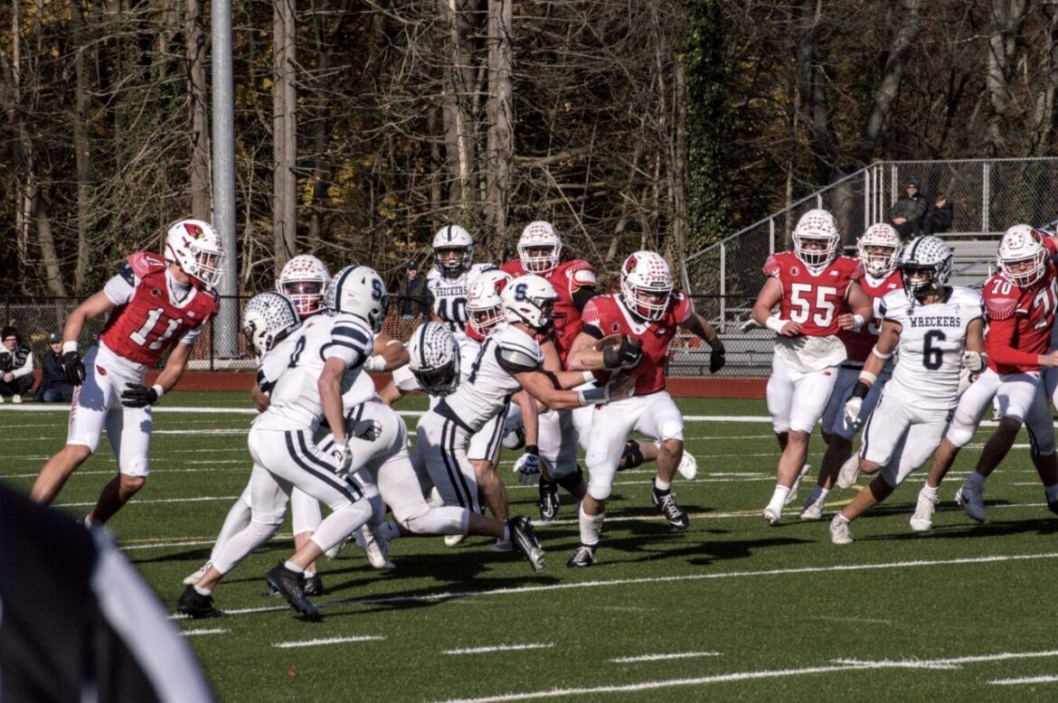 Photos: Greenwich Cardinals Overpower Staples Wreckers 33–19 in a ...